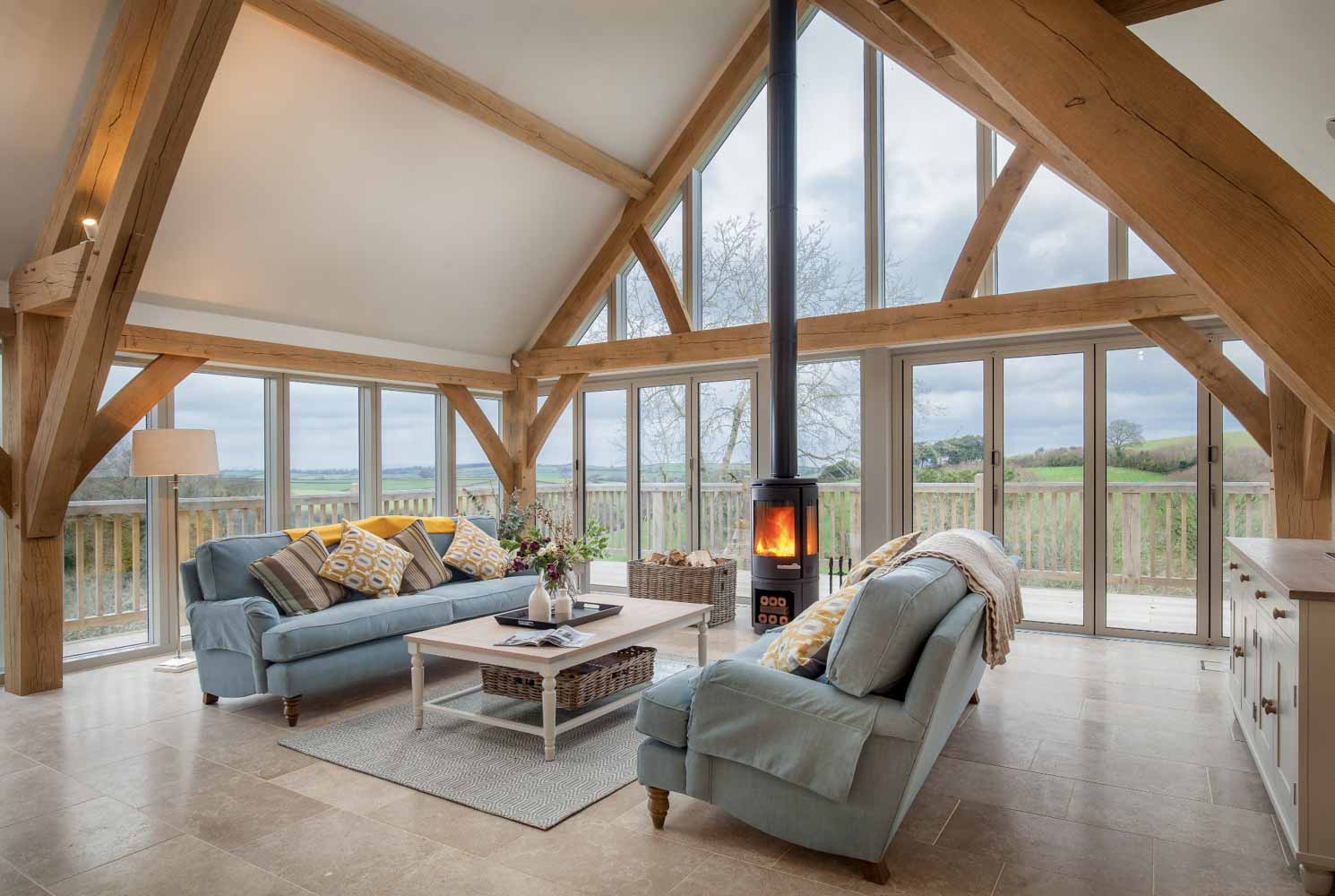 Top 10 Party Houses to Rent in the UK – Party Houses